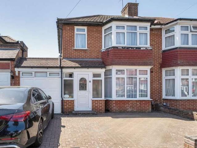 3 bed house for sale