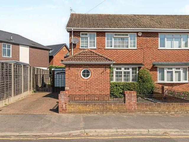 3 bed house for sale