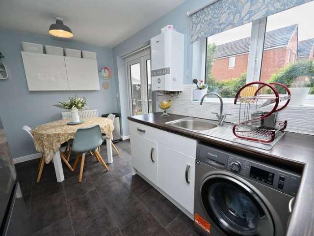 3 bed house for sale