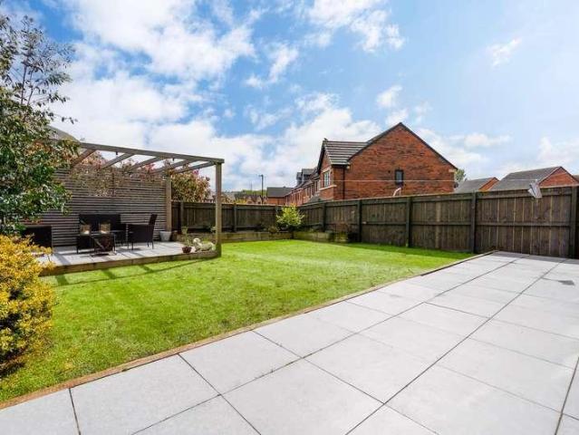 3 bed house for sale