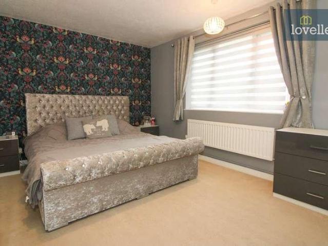 3 bed house for sale