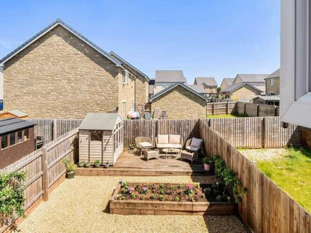 3 bed house for sale