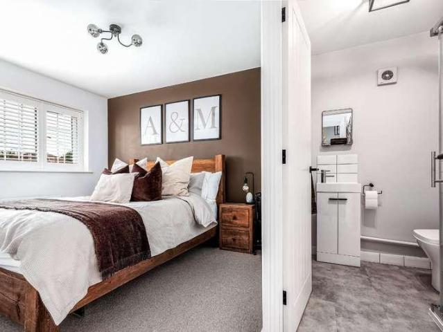 3 bed house for sale