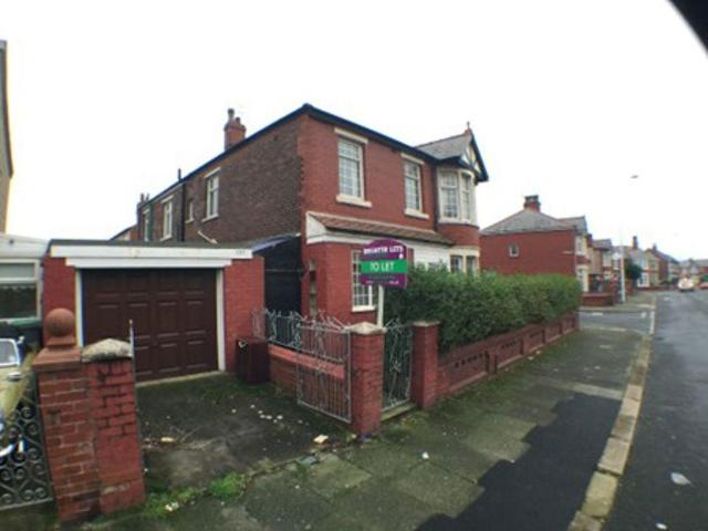 3 bed house for sale