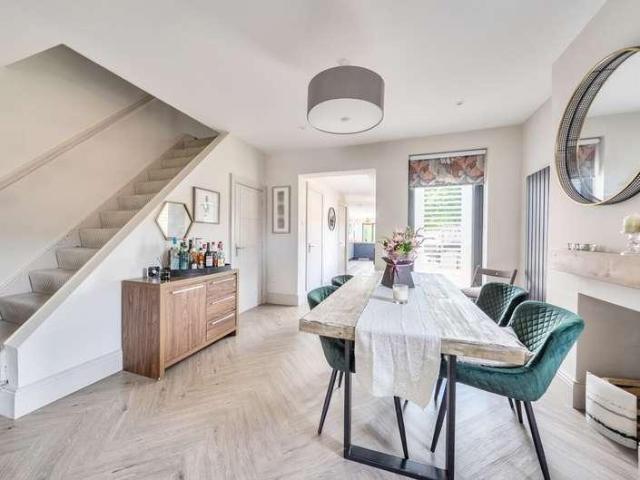 3 bed house for sale