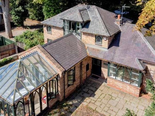 3 bed house for sale