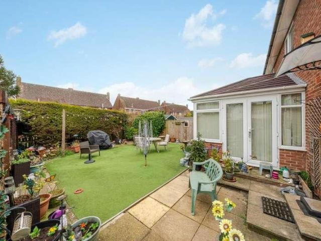 3 bed house for sale