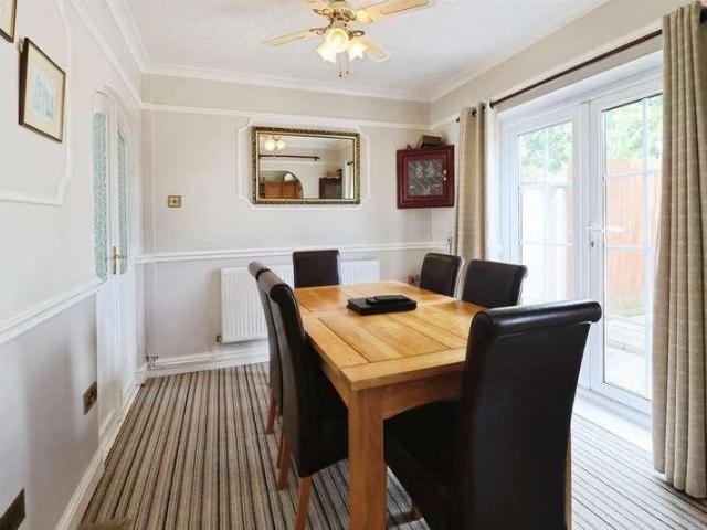 3 bed house for sale