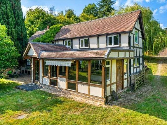 3 bed house for sale