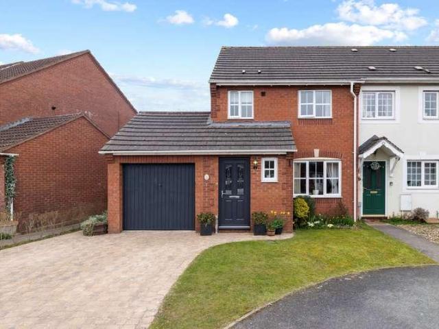 3 bed house for sale
