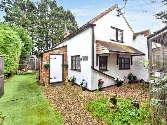 3 bed house for sale