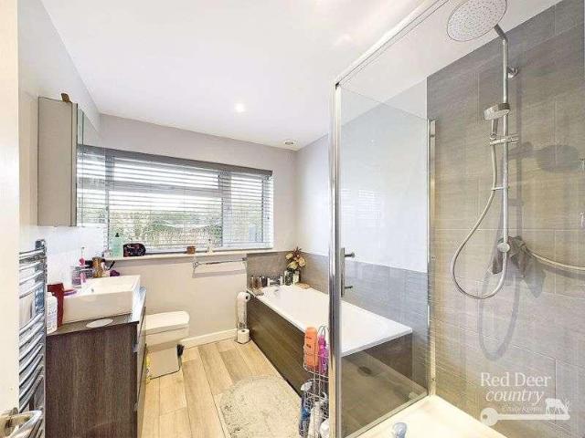 3 bed house for sale