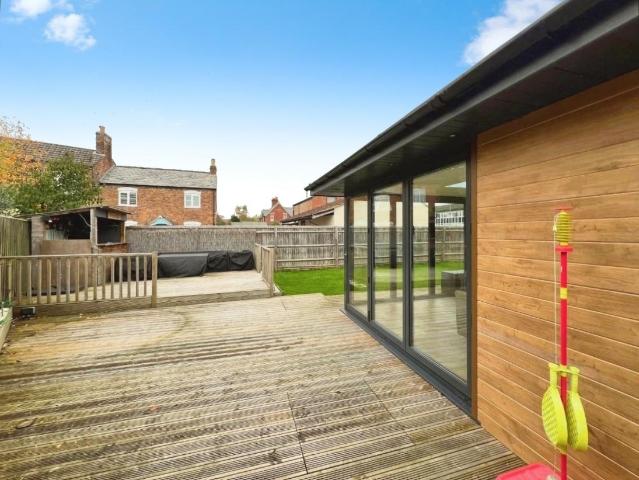 3 bed house for sale