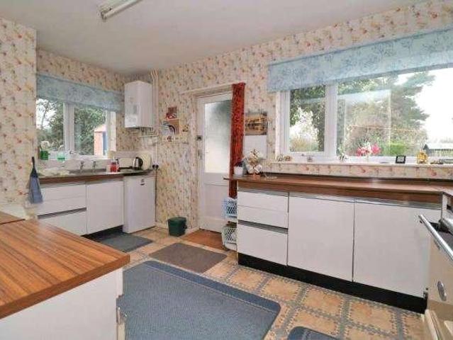3 bed house for sale