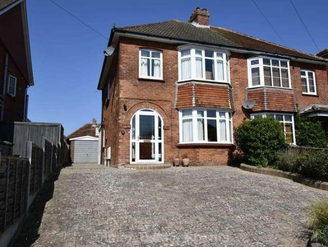 3 bed house for sale