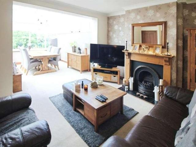 3 bed house for sale