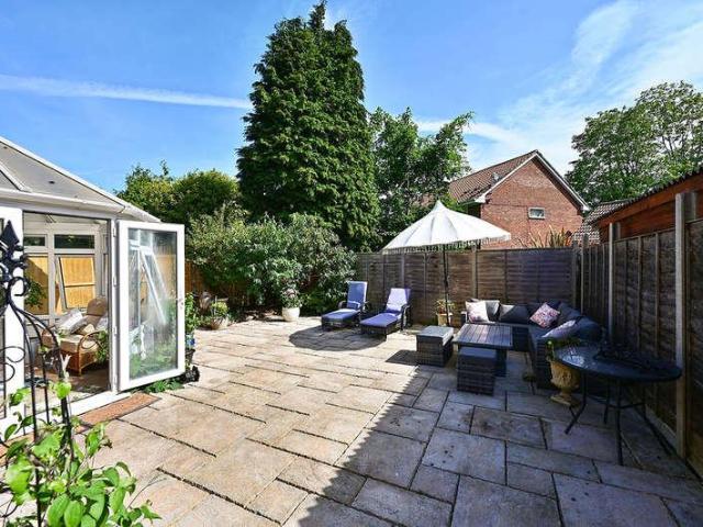 3 bed house for sale