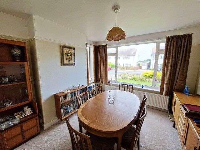 3 bed house for sale