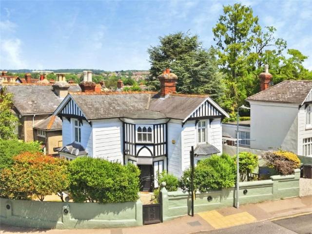 3 bed house for sale