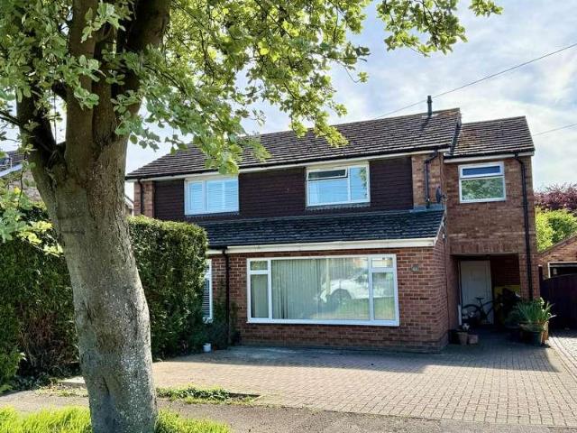 3 bed house for sale