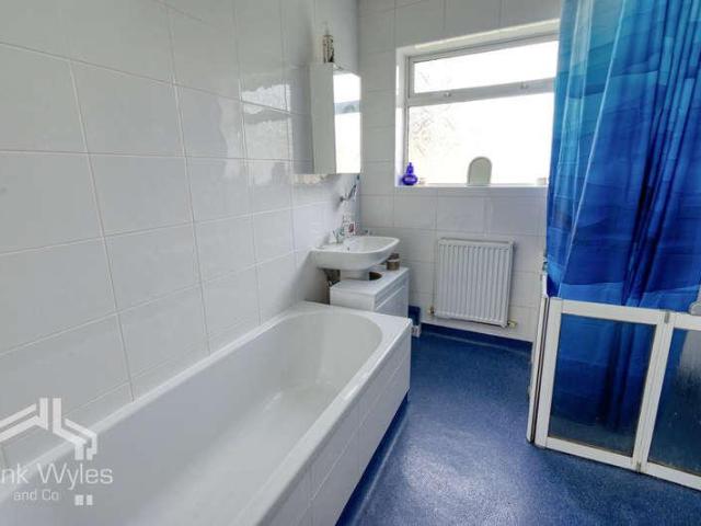 3 bed house for sale