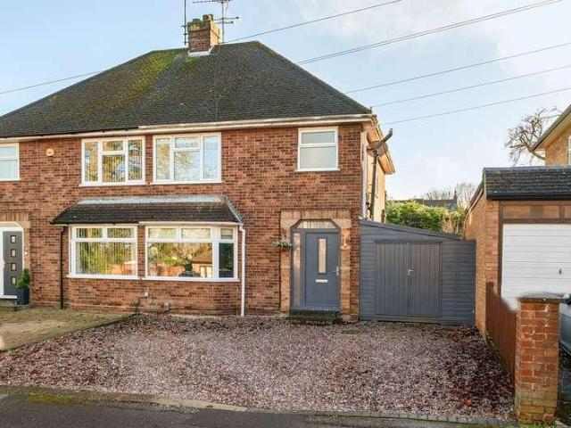 3 bed house for sale