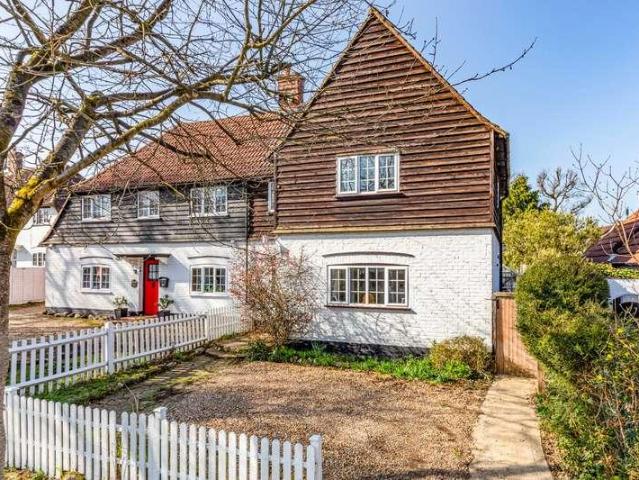 3 bed house for sale