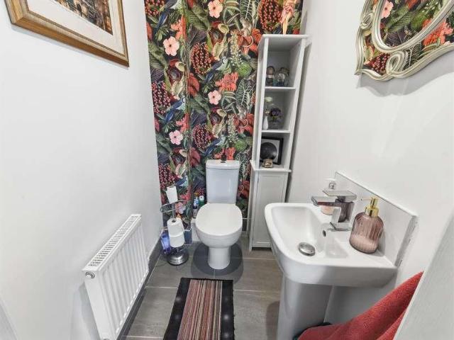 3 bed house for sale