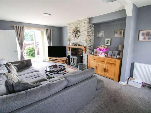 3 bed house for sale