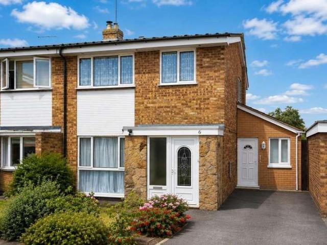 3 bed house for sale