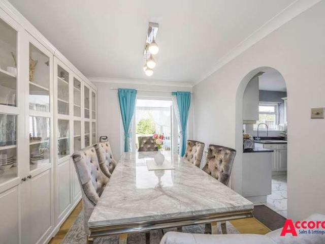 3 bed house for sale