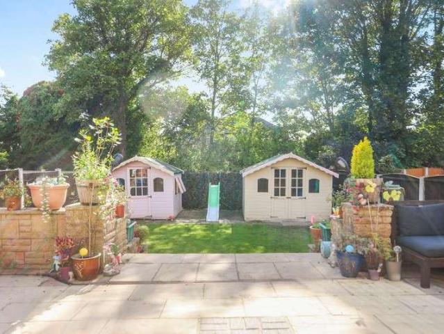 3 bed house for sale