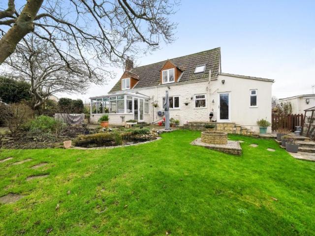 3 bed house for sale