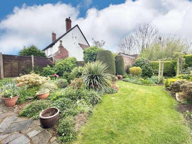 3 bed house for sale