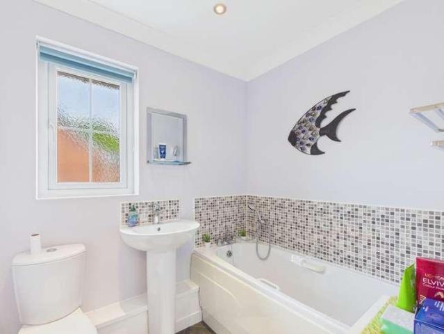 3 bed house for sale
