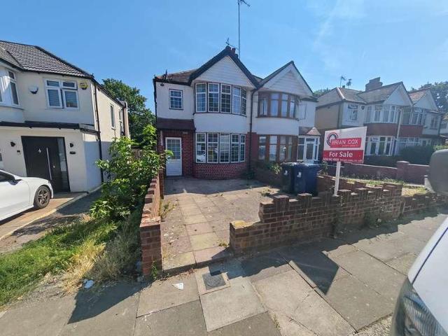 3 bed house for sale