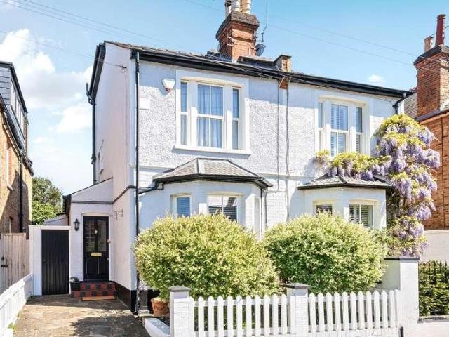 3 bed house for sale