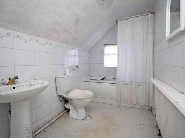 3 bed house for sale