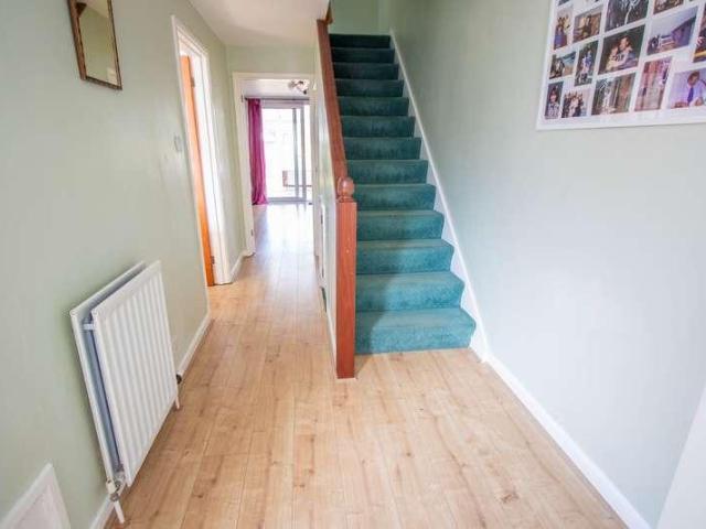 3 bed house for sale