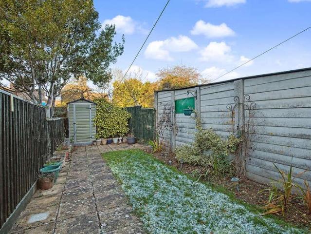 3 bed house for sale