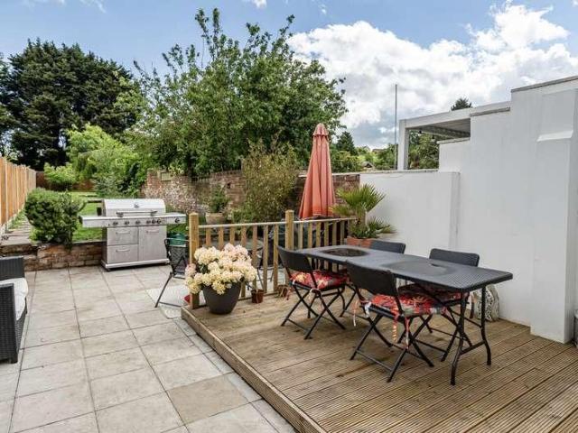 3 bed house for sale
