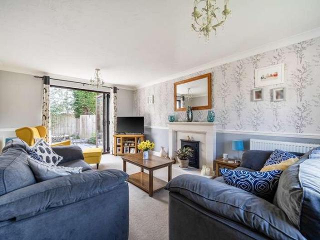 3 bed house for sale