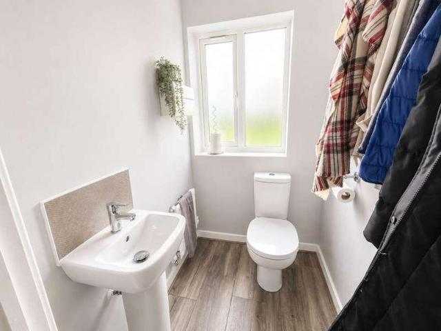 3 bed house for sale