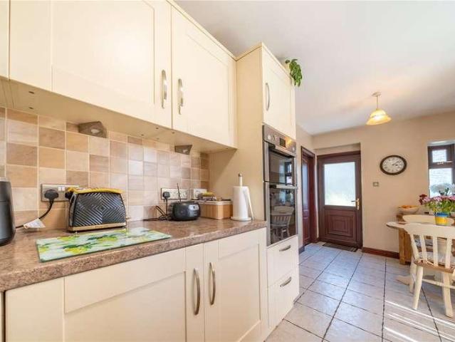 3 bed house for sale