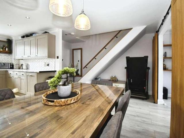 3 bed house for sale