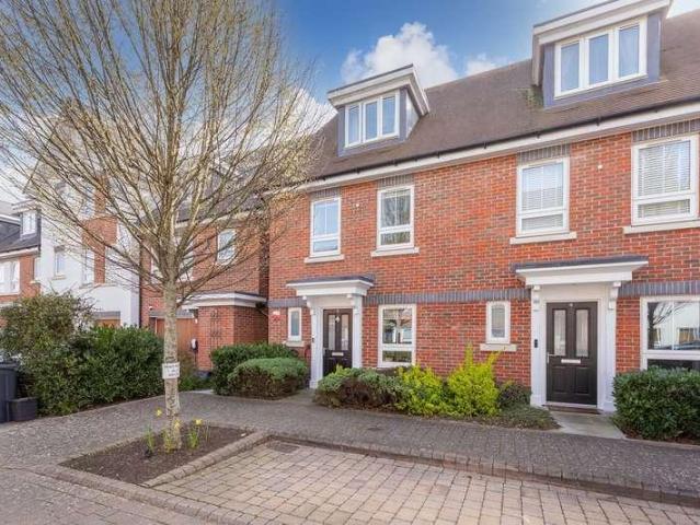 3 bed house for sale