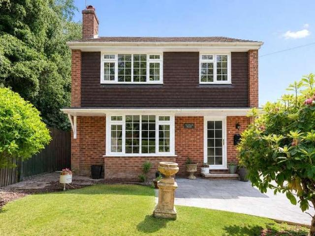 3 bed house for sale