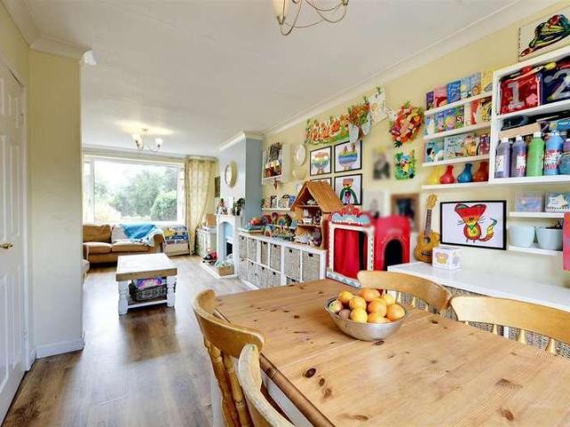 3 bed house for sale