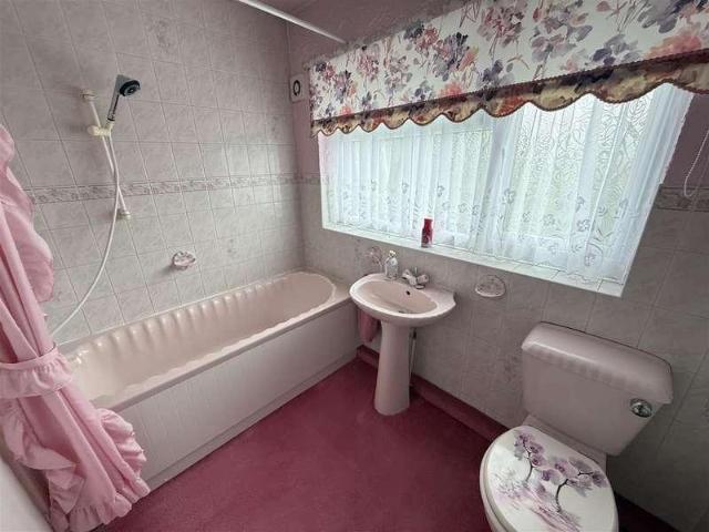 3 bed house for sale