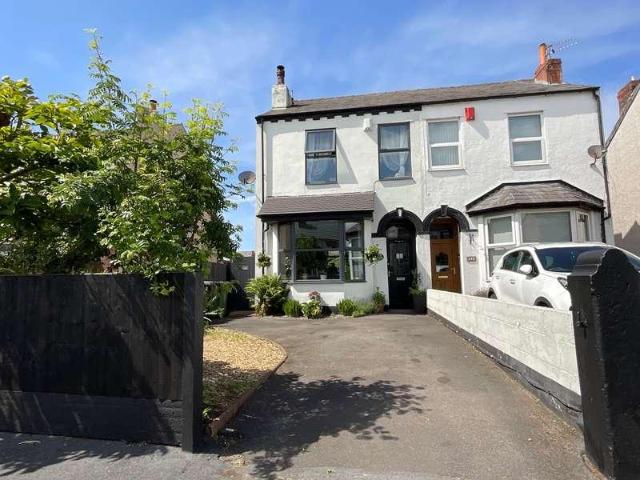 3 bed house for sale